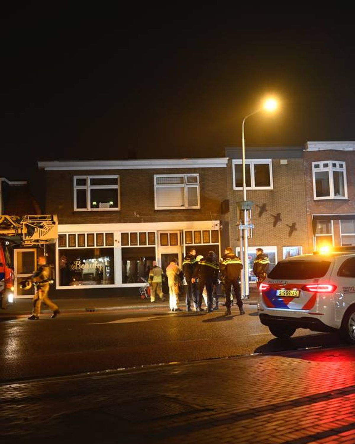 Opnieuw is het raak aan de Bornsestraat in Almelo: weer brand, weer ...