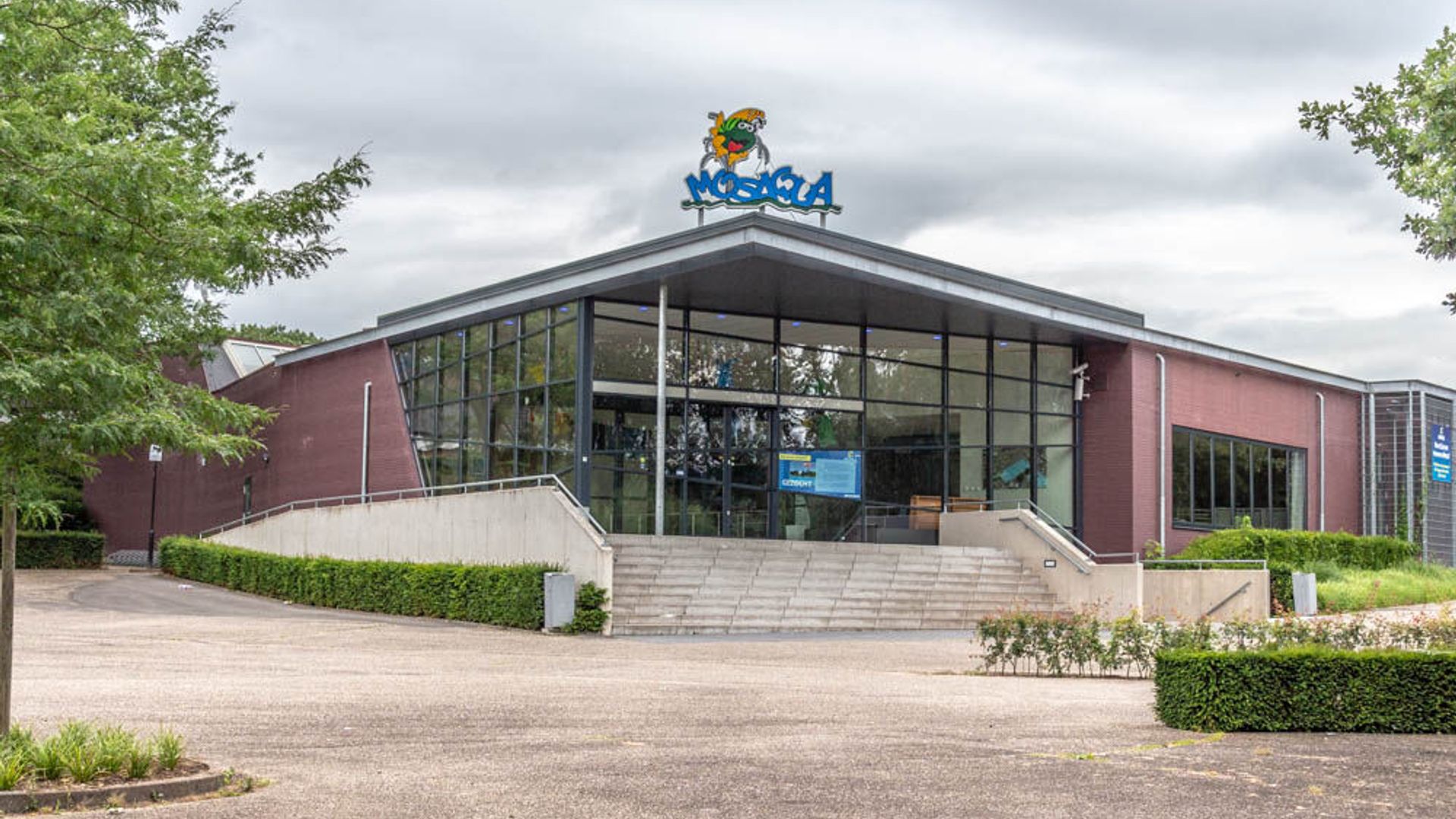 Zwembad Mosaqua blijft onder strikte voorwaarden open - L1 Nieuws