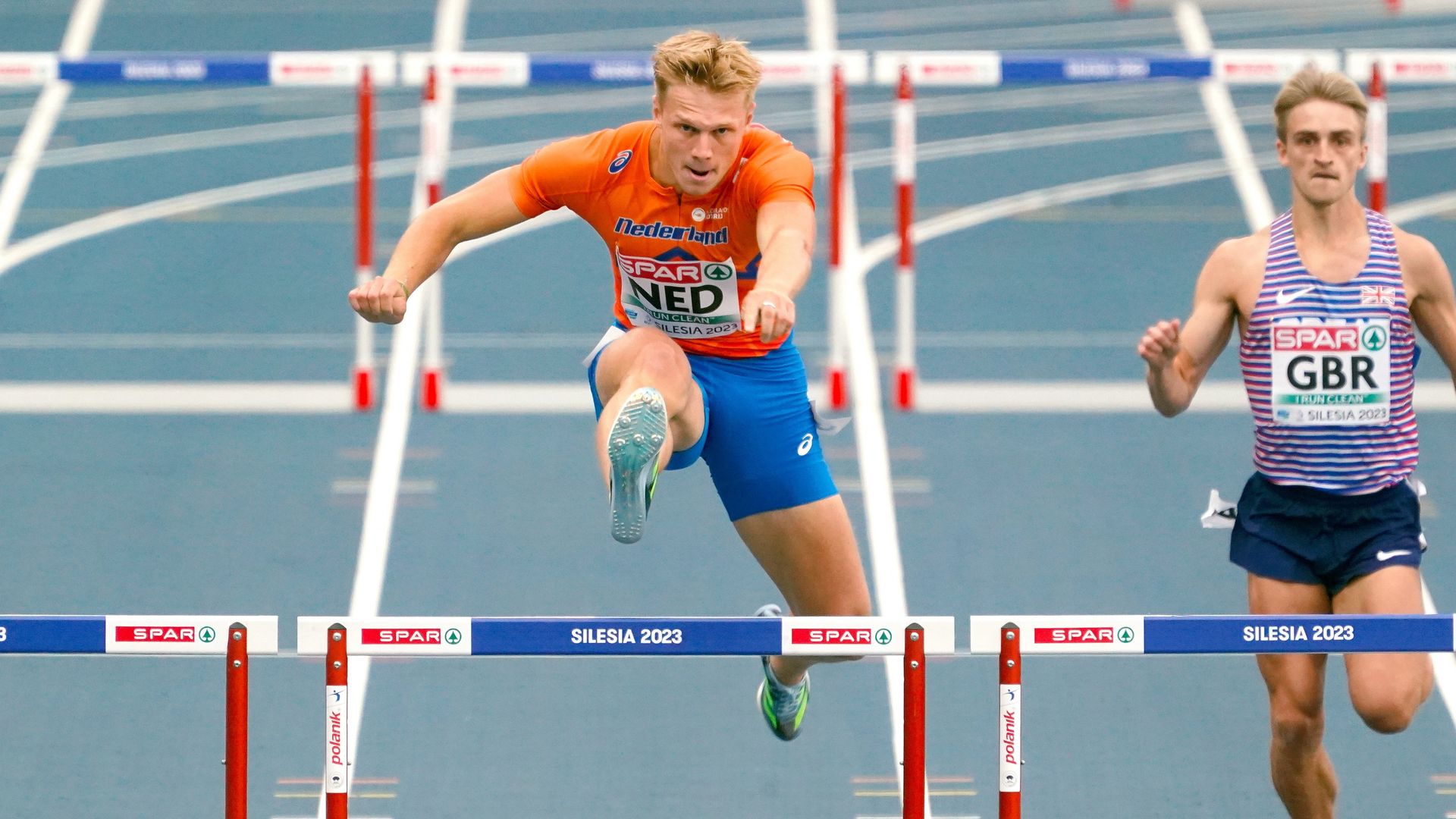 Nick Smidt verbreekt 44 jaar oud record hordenlopen en plaatst zich ...