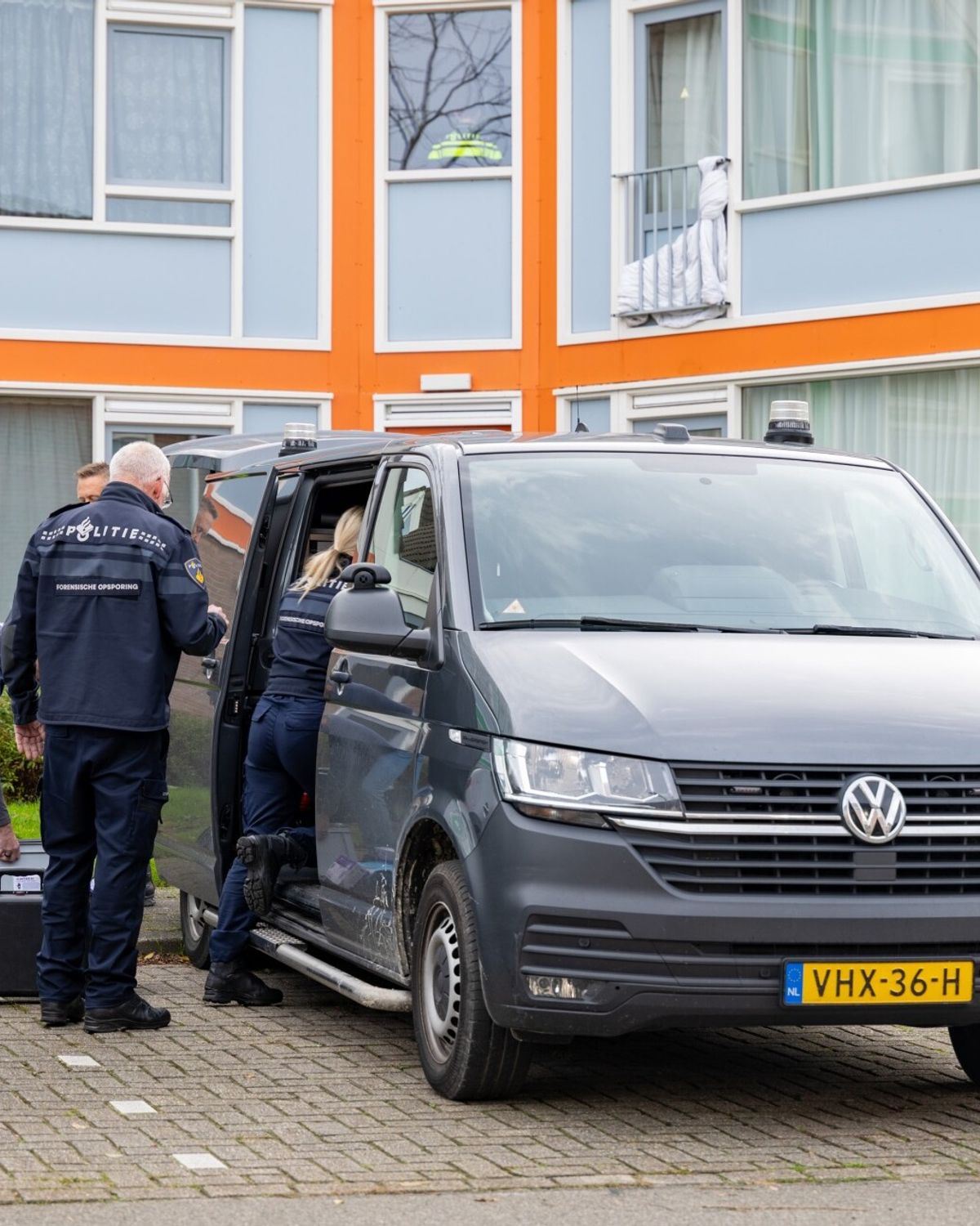 Politie: 54-jarige man uit Leeuwarden door misdrijf om het leven ...