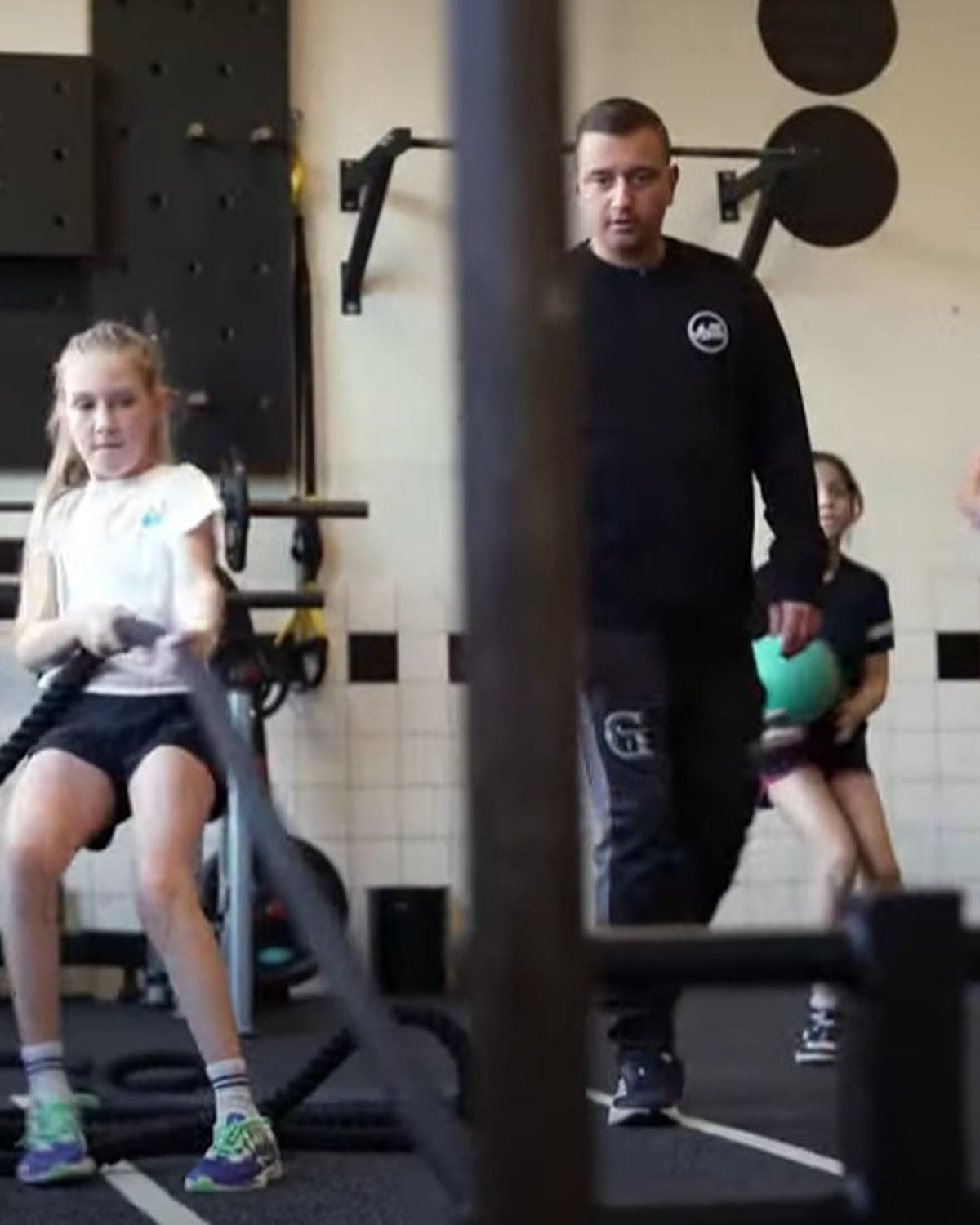 Kinderen ontdekken fitness-trend Hyrox: 'Vriendin van Enzo Knol deed ...