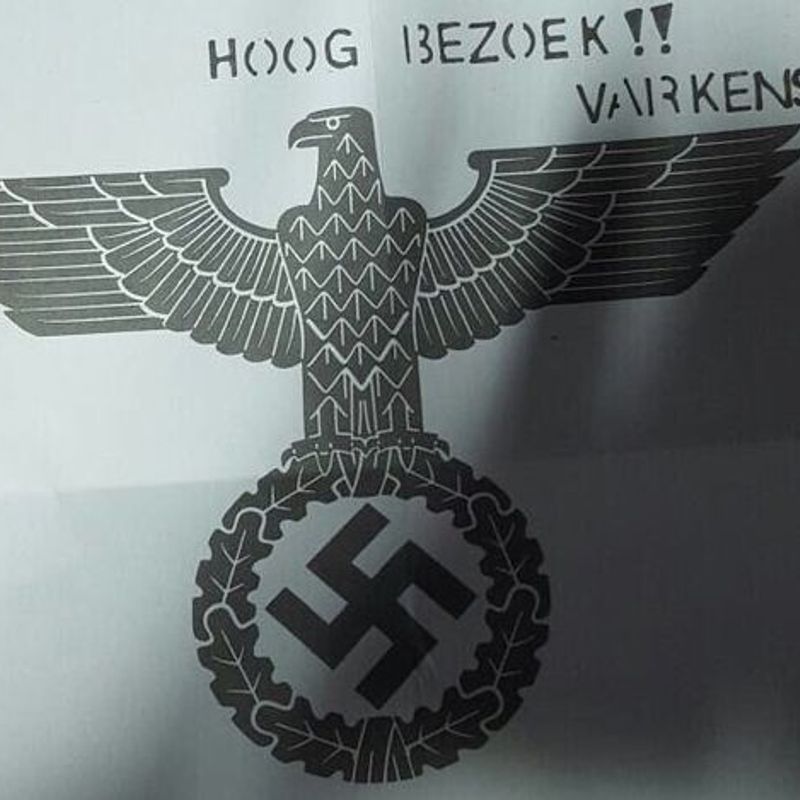 Moskee Nijmegen extra alert na dreigbrief met hakenkruis - Omroep ...