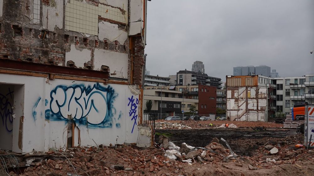 Hoe loopt het in Rotterdam? De podcast Stadswandelingen zoekt het uit ...