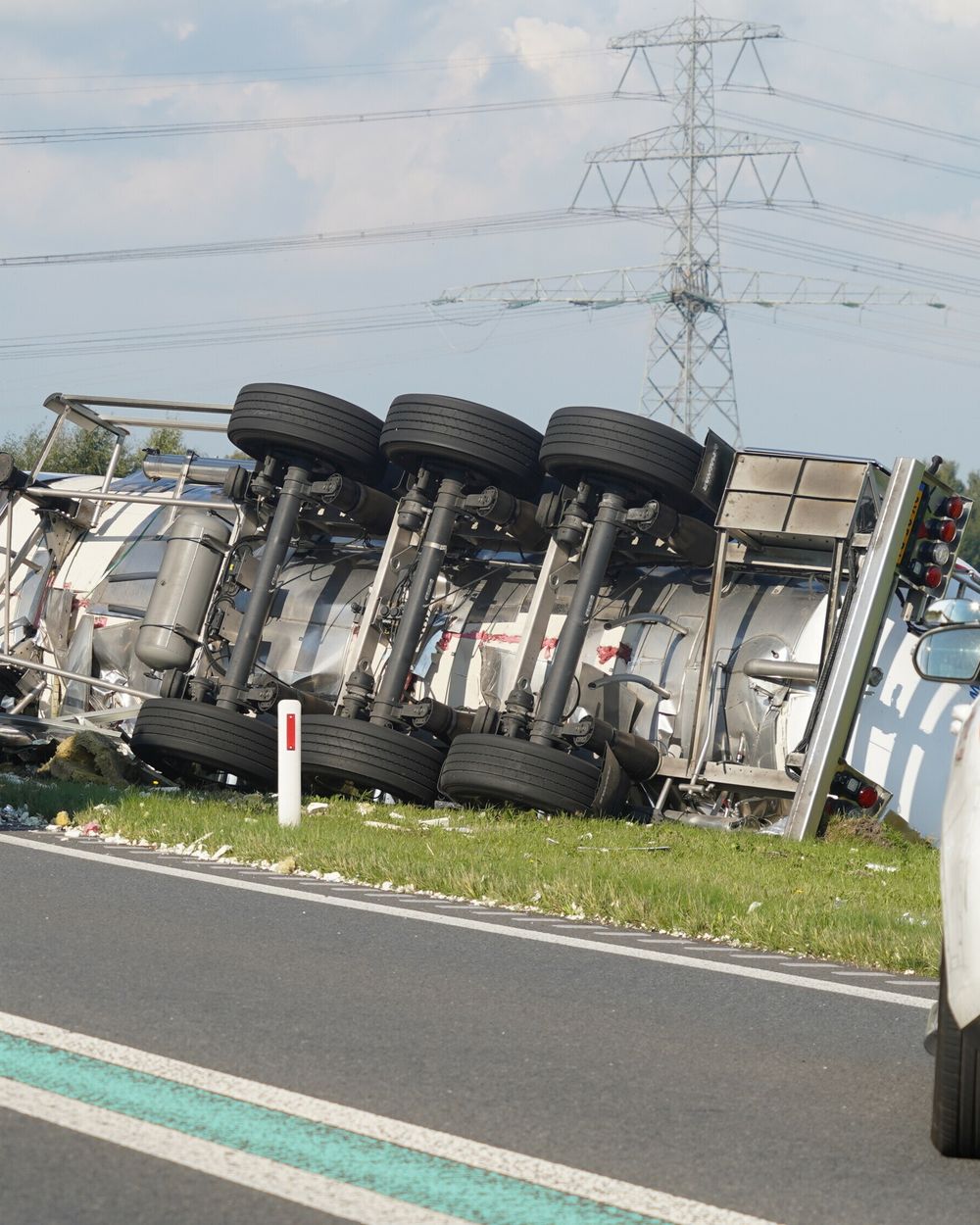 Motorrijder overleden bij ernstig ongeval N391 bij Emmen - RTV Drenthe