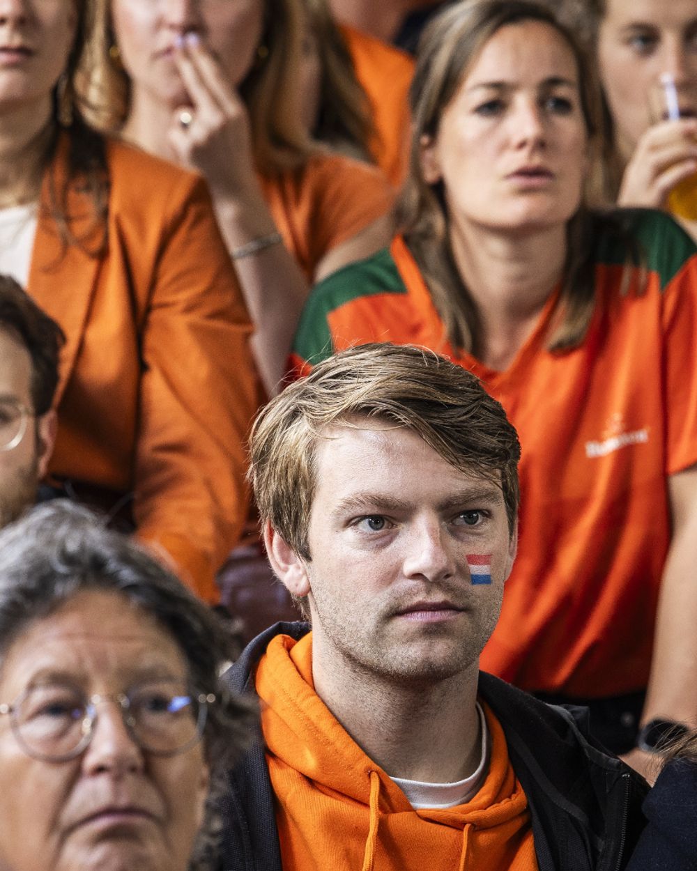 Massale plaspauze tijdens rust Oranje - RTV Utrecht