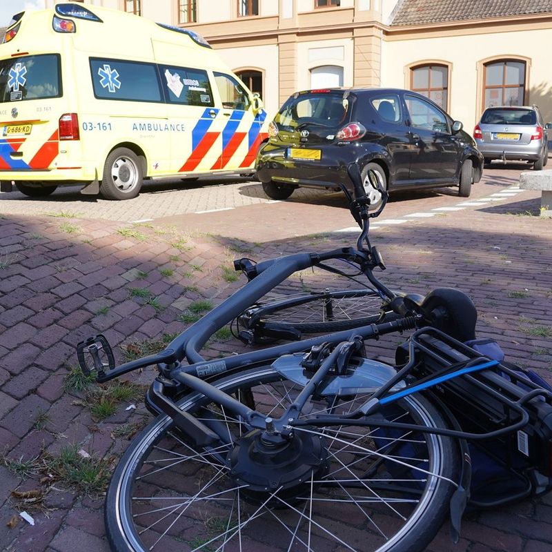 Fietser gewond door aanrijding bij station Meppel - RTV Drenthe