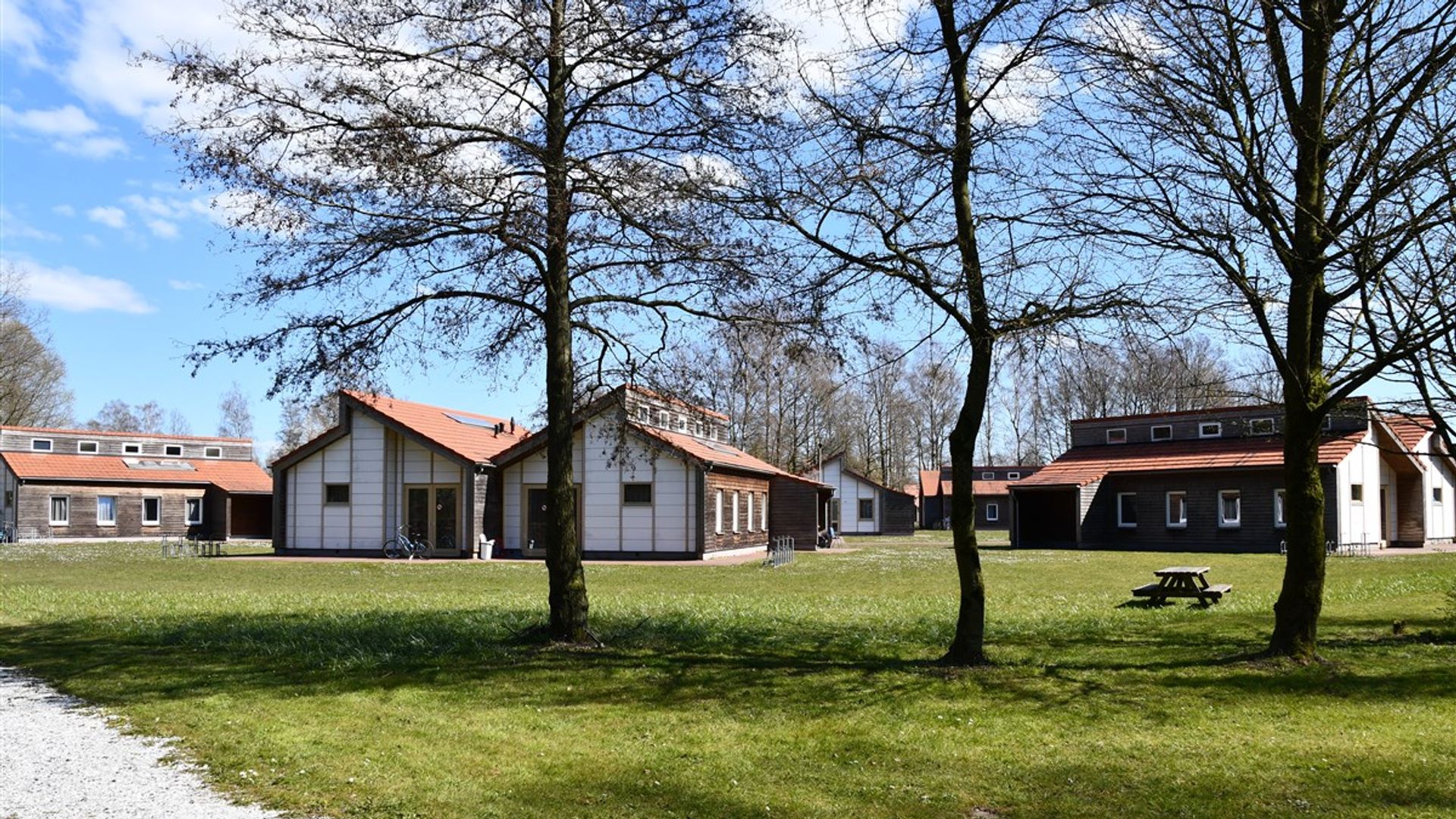 Toenemende klachten over stelende azc-bewoners dwingen Kampen tot actie ...