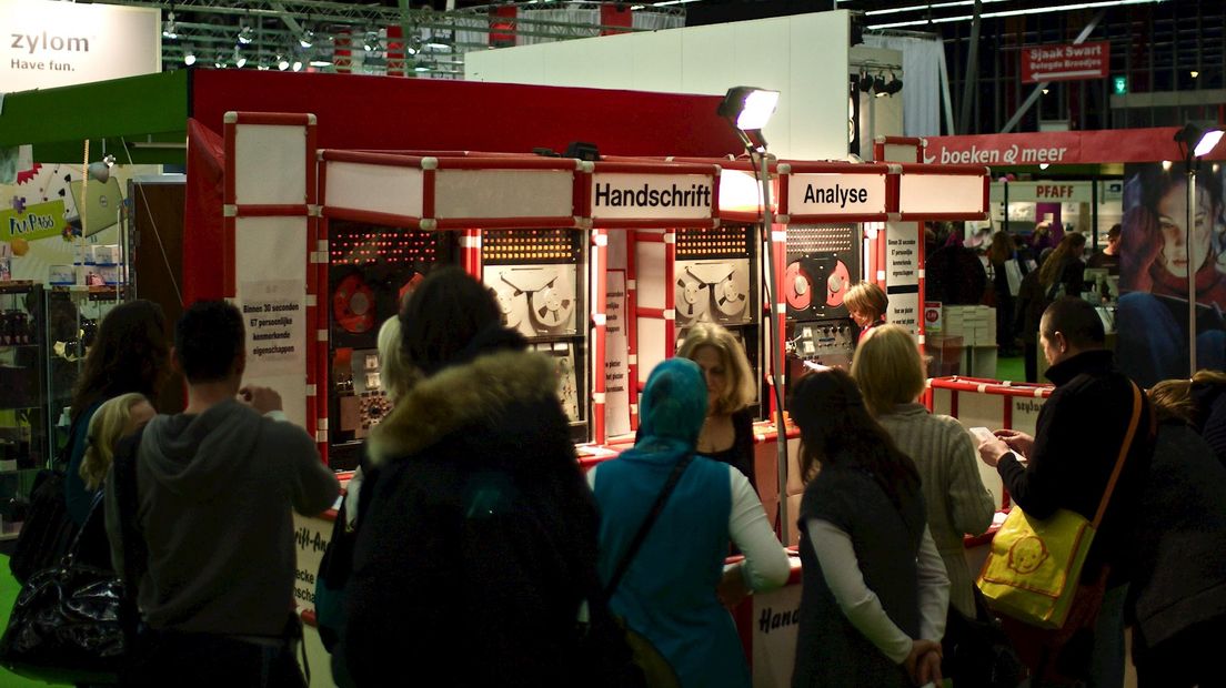 Hype Op Facebookpagina Huishoudbeurs Is Begonnen Bij Man Uit Zwolle Rtv Oost