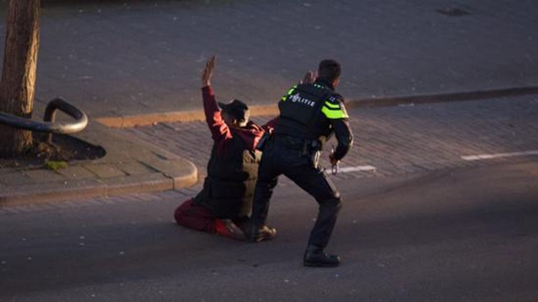 Gewonde bij schietpartij West-Kruiskade - Rijnmond