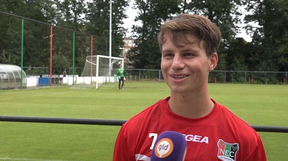 NEC'er Proper gaat genieten van eerste keer uit tegen Ajax - Omroep ...