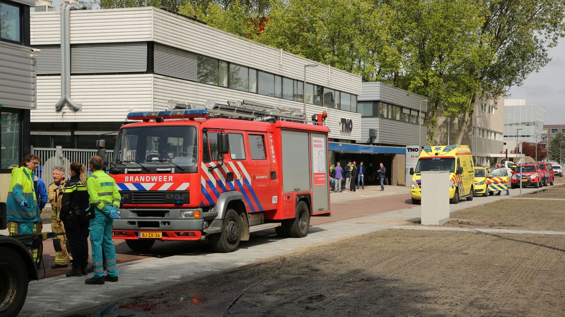 Gebouw TNO in Delft ontruimd na mogelijke lekkage - Omroep West