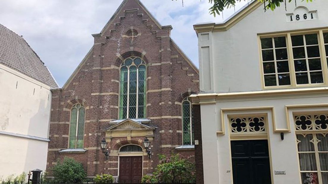 Oude kerk te koop; Lutherse gemeenschap in Leiden is te klein geworden ...