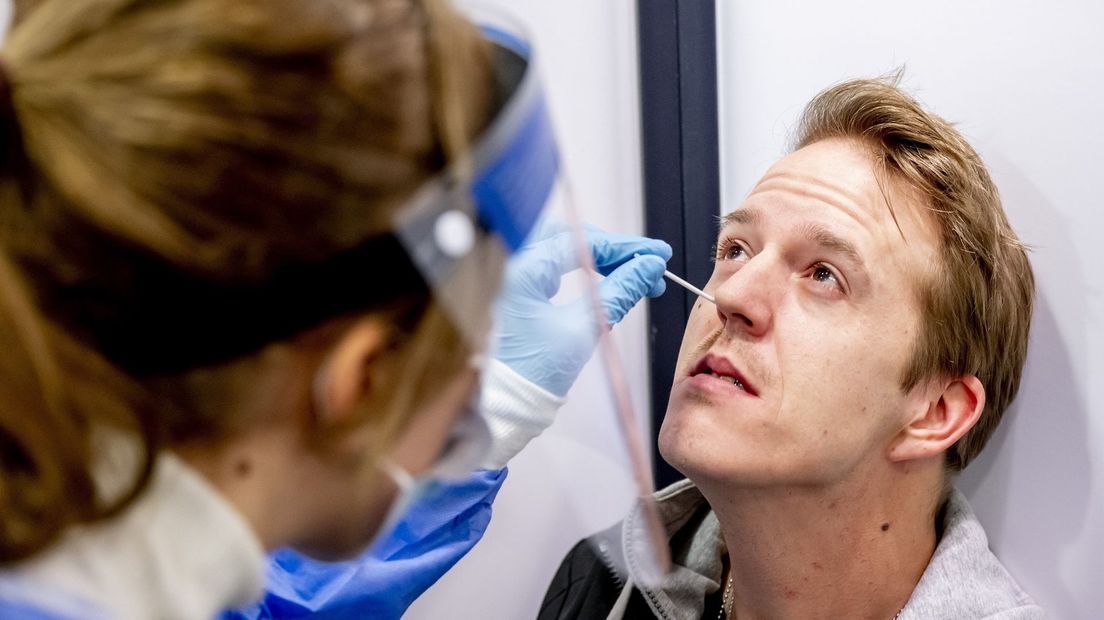 Aantal positieve coronatests in Drenthe kruipt weer omhoog - RTV Drenthe