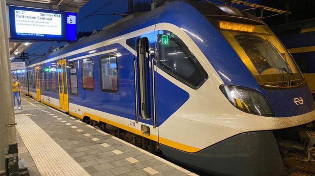 Vanaf zondag nieuwe dienstregeling, vanaf maandag iedere 10 minuten van en naar Rotterdam - Rijnmond