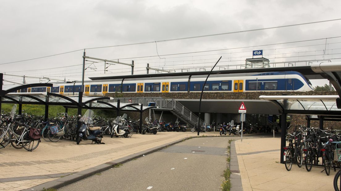 Camera's geplaatst bij station Breukelen om criminaliteit te bestrijden ...