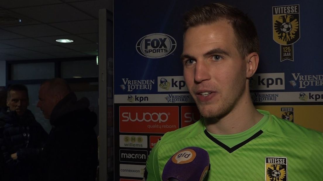 Doelman Jeroen Houwen drie jaar langer bij Vitesse - Omroep Gelderland Doelman Jeroen Houwen drie jaar langer bij Vitesse - Omroep Gelderland
