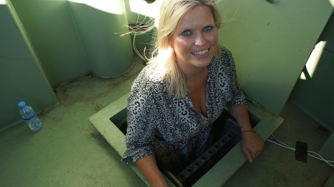 HOOG - Winy Maas en Antoinnette Scheulderman - Rijnmond