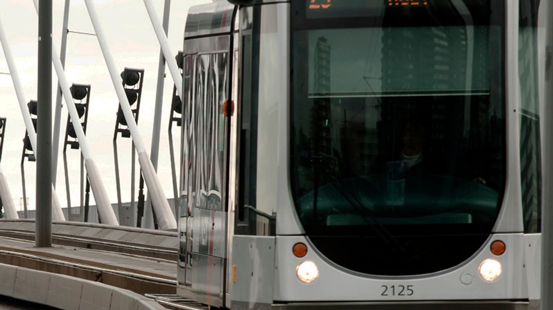 Rotterdamse tram- en metrolijnen blijven van de RET - Rijnmond