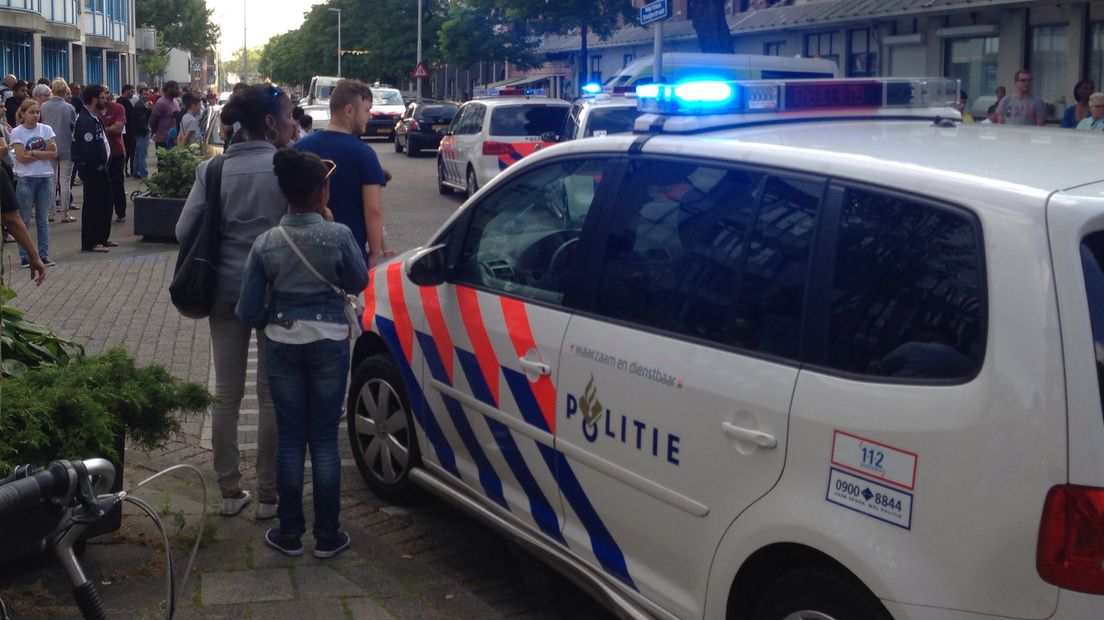 ?Man gewond bij schietpartij op Katendrecht - Rijnmond