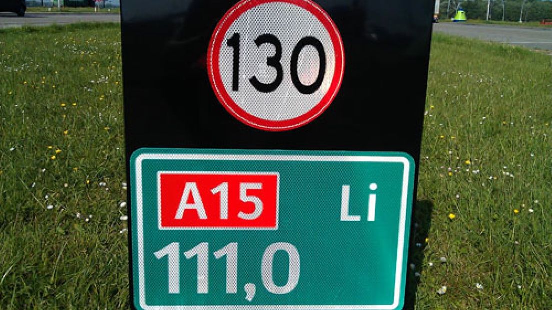 Maximumsnelheid A15 beter te zien - Omroep Gelderland