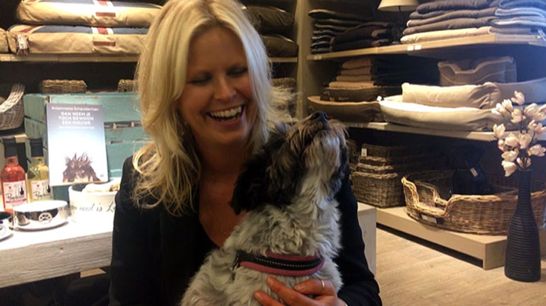 Signeersessie Antoinette Scheulderman in Rotterdam - Rijnmond