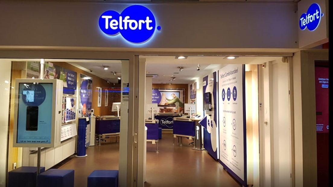 Telfort sluit alle winkels, medewerkers ontslagen - Rijnmond
