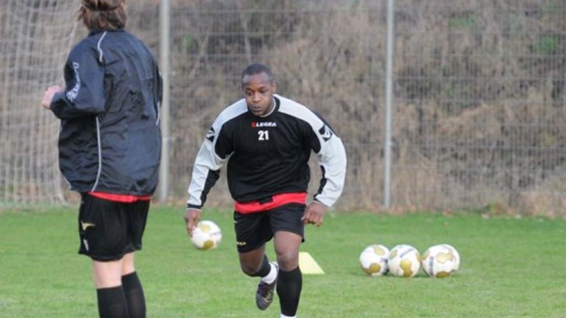 Rojer terug op trainingsveld in Emmen - RTV Drenthe