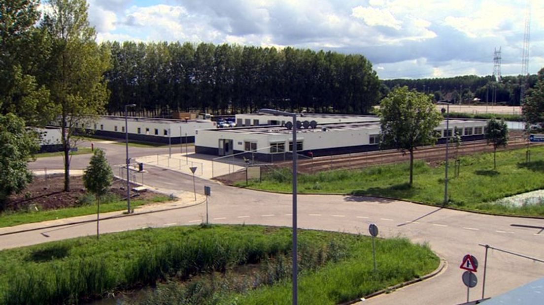 Open dag bij Rotterdams Asielzoekerscentrum - Rijnmond