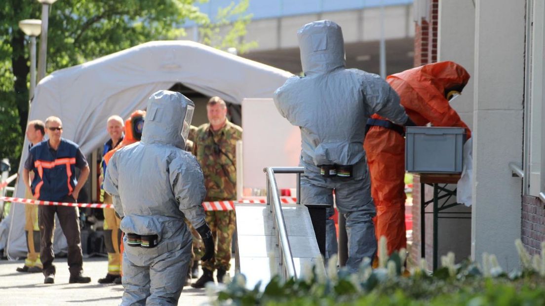Explosieve stof Augustinus College door EOD tot ontploffing gebracht (update) - RTV Noord