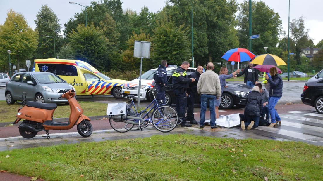 Fietser zwaar ten val op rotonde in Soest - RTV Utrecht