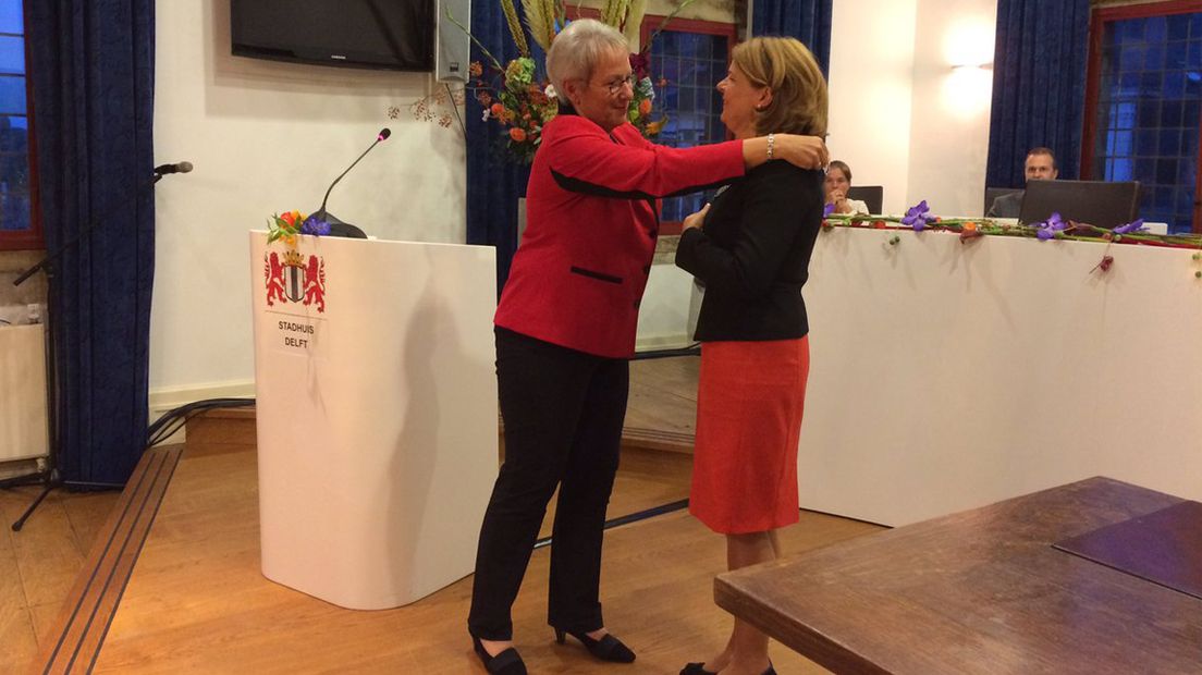 Delft heeft nieuwe burgemeester, Marja van Bijsterveldt geïnstalleerd ...