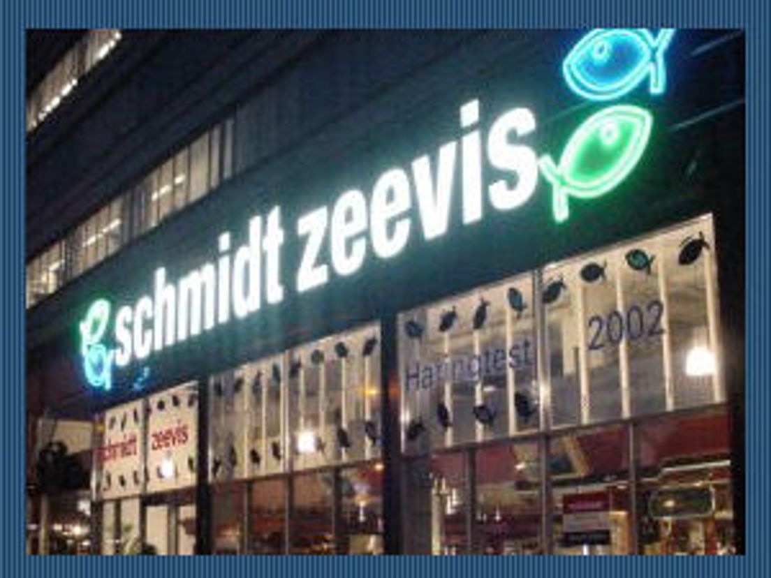 Schmidt Zeevis vertrekt uit centrum Rotterdam - Rijnmond