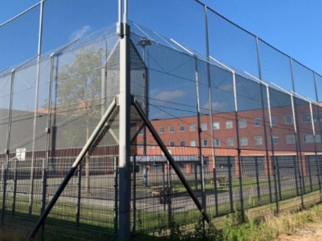 Smokkel met drone in gevangenis De Schie mislukt - Rijnmond