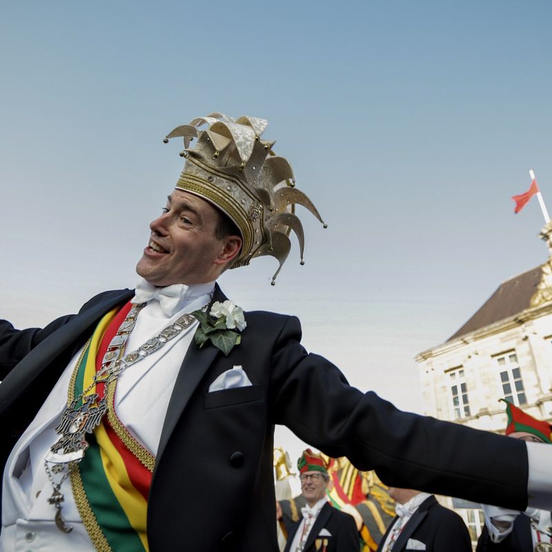 Prins Carnaval trekt vanaf vandaag de portemonnee: 'Tot wel 3500 euro ...
