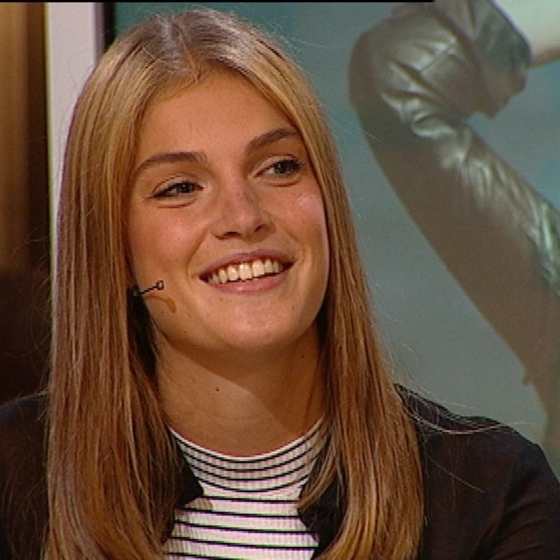 Jackie Hendrix van Holland's Next Top Model in AvondGasten - L1