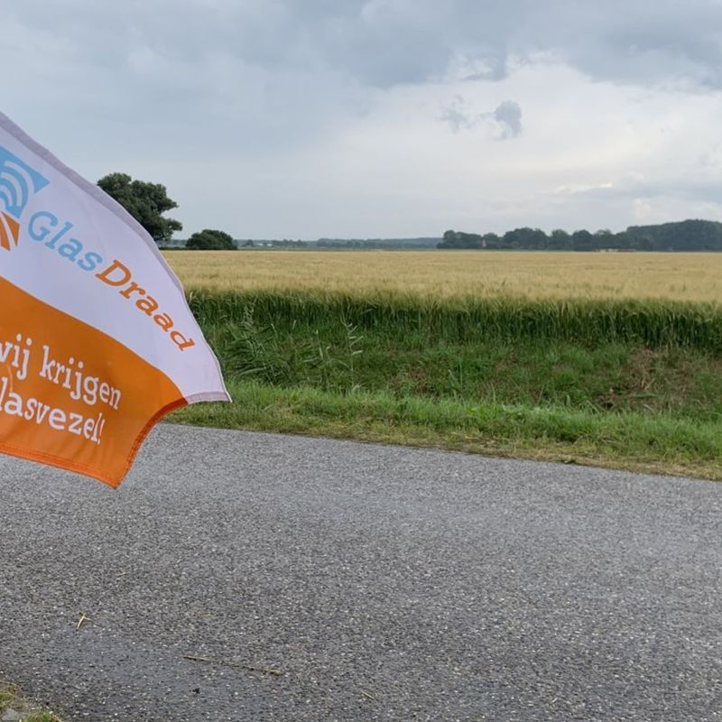 Oranje vlaggetjes duiken weer op in Zeeland: GlasDraad wil glasvezel ...