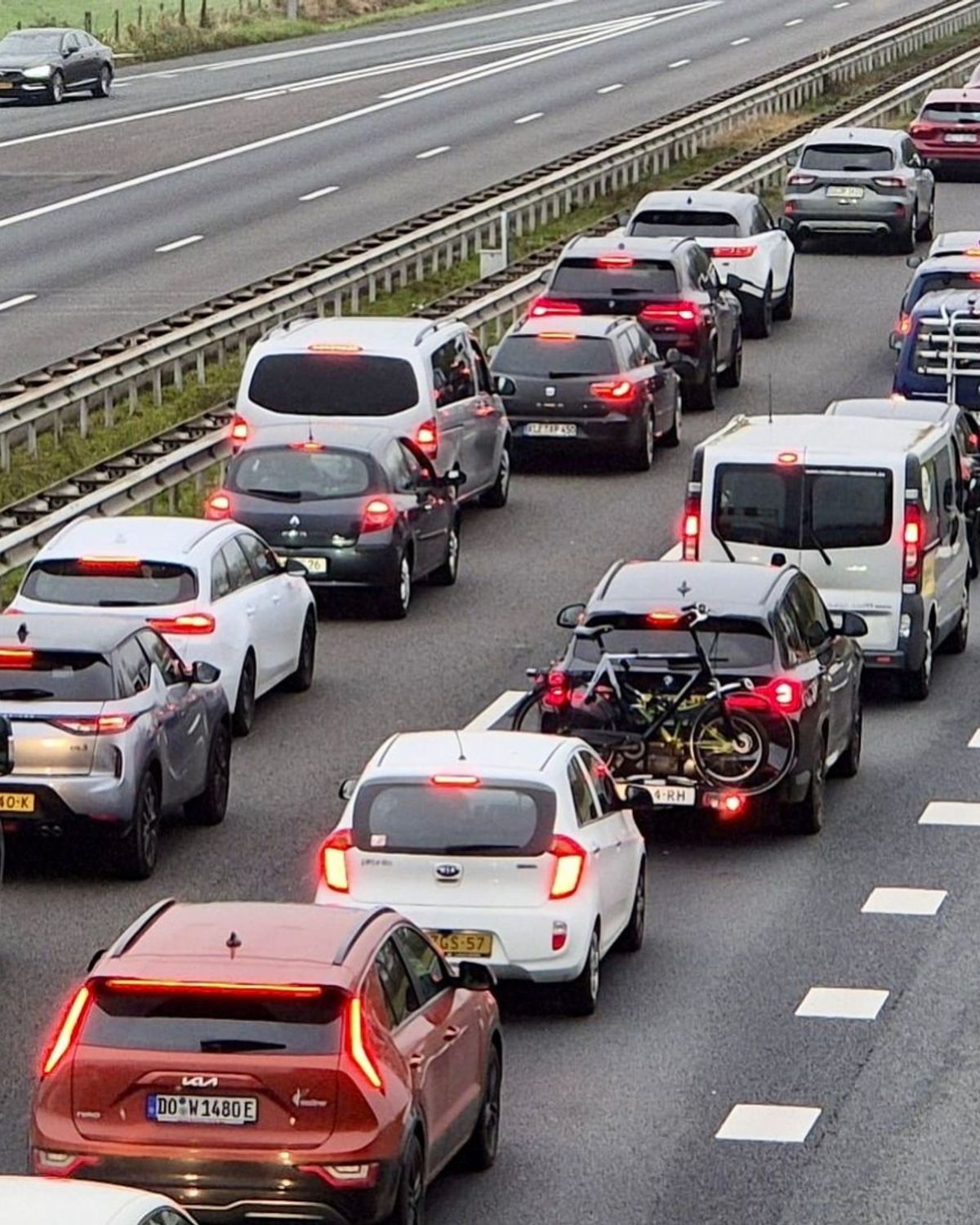 ANWB waarschuwt voor veel files - Omroep Gelderland