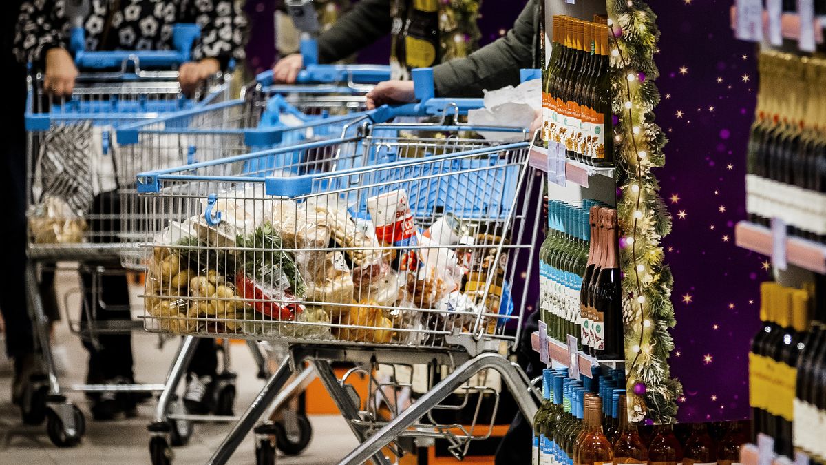 Toch wat vergeten? Bekijk hier welke supermarkten er open zijn tijdens ...