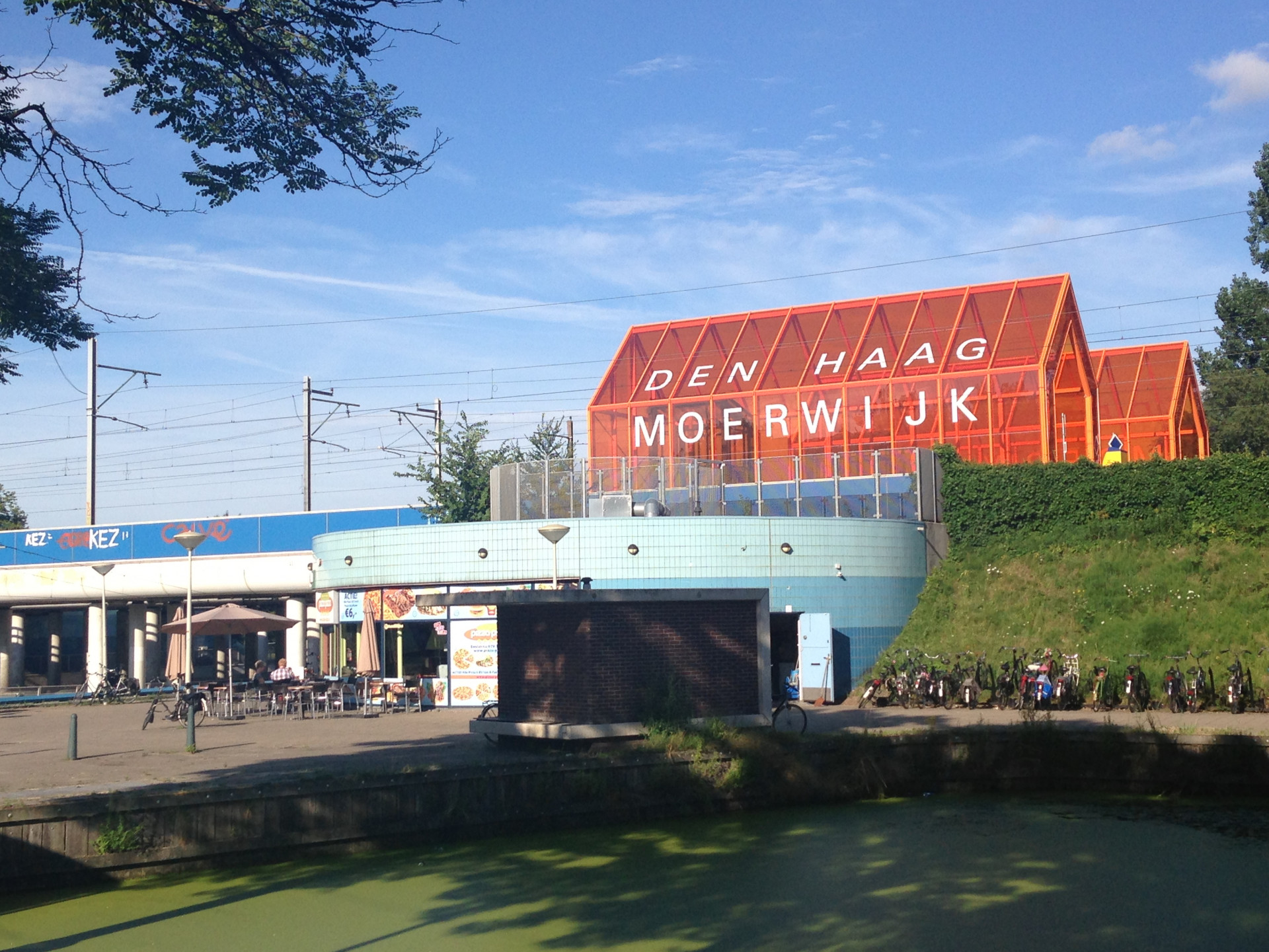 Wandelen langs het kerstverhaal in Moerwijk - Den Haag FM