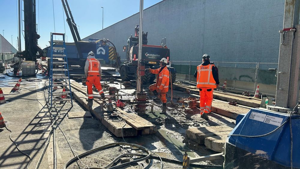 Rijkswaterstaat plaatst 1.450 'trekankers' om Prinses Margriettunnel op ...