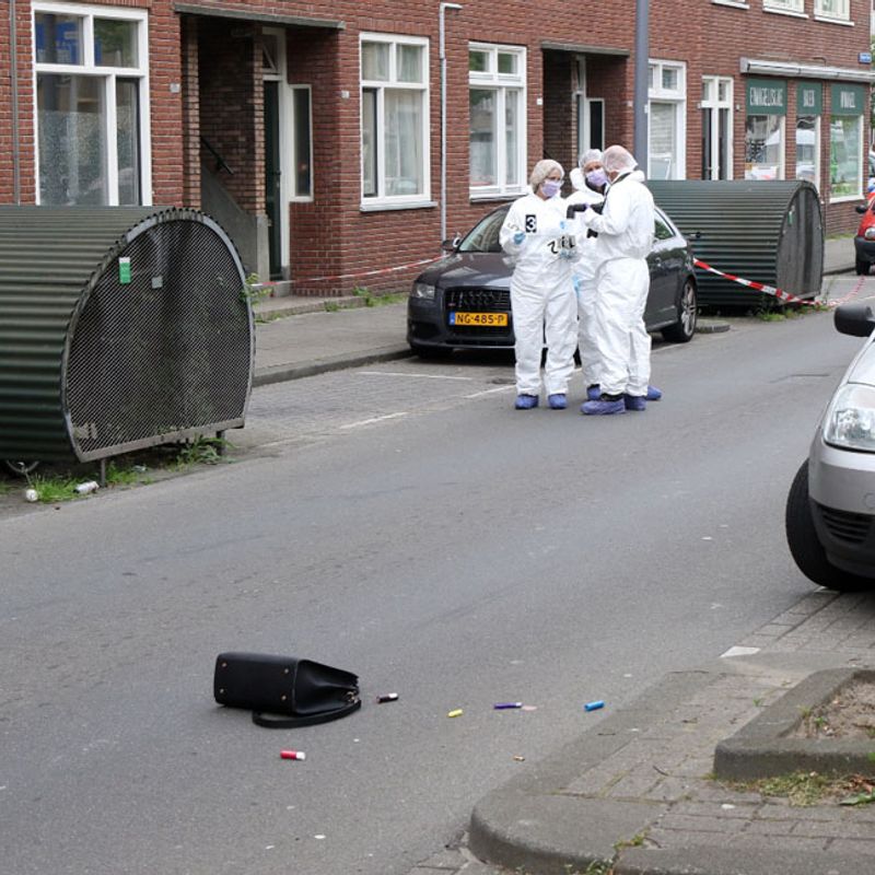 Video: dode en zwaargewonde bij schietpartij Wolphaertsbocht in Rotterdam - Rijnmond