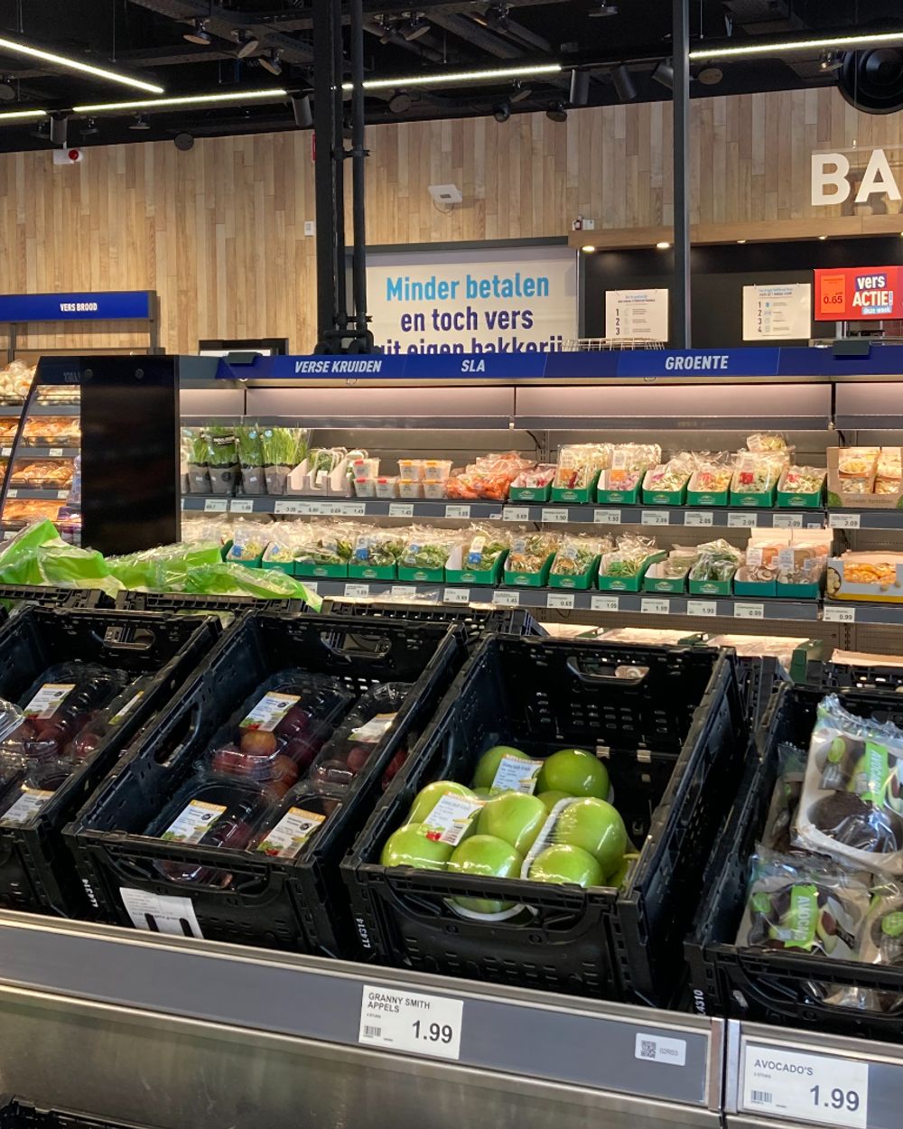 Kassaloze Aldi ziet amper klanten, verplicht creditcard-gebruik lijkt bottleneck: 'Je verkoopt ...