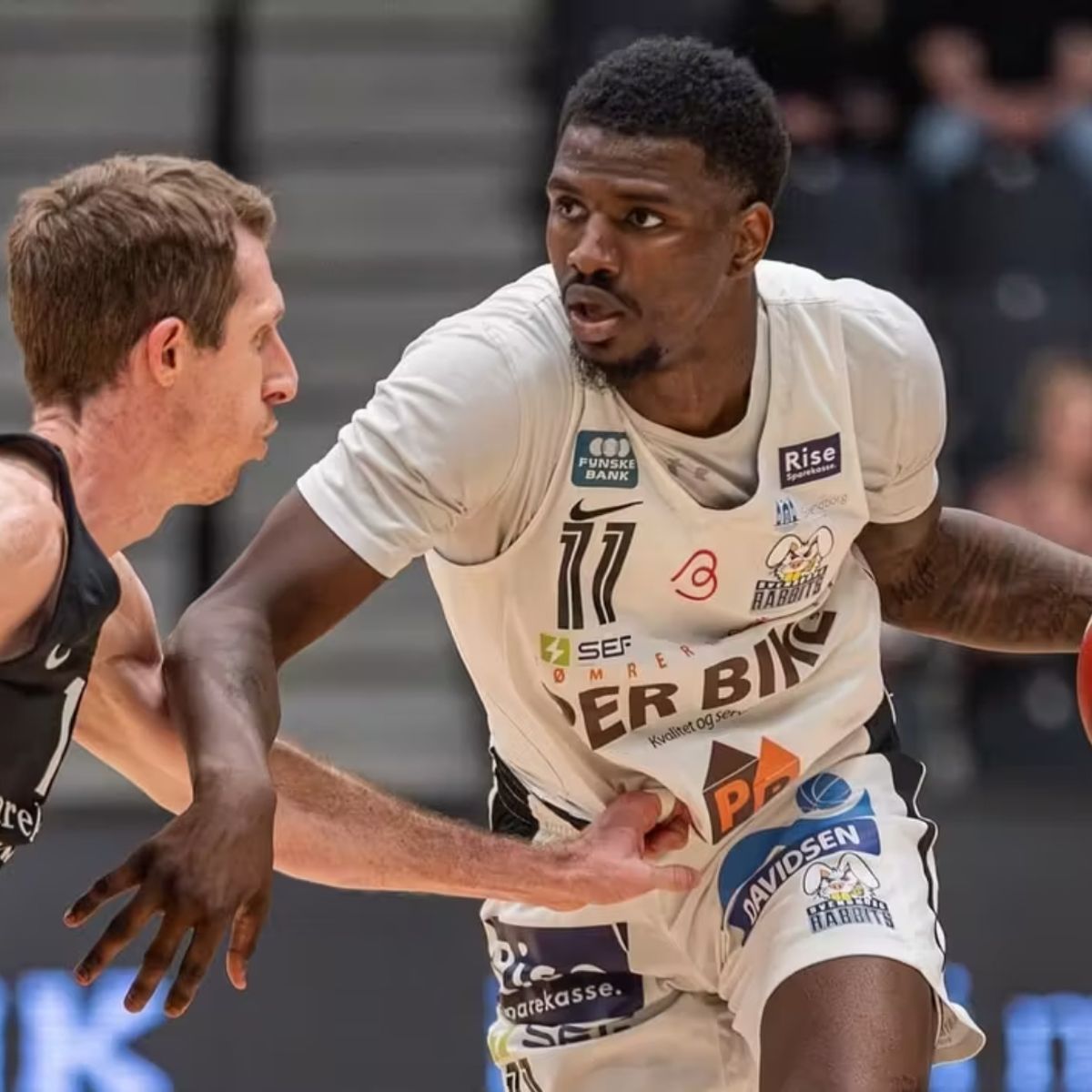 Donar heeft selectie bijna compleet met 'uitstekende verdediger' uit ...