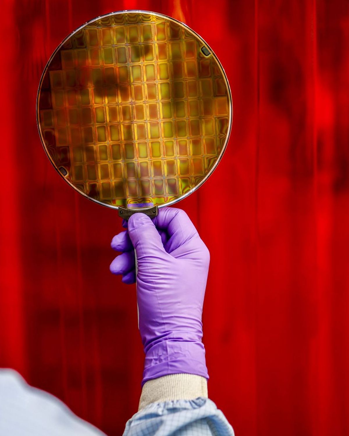 Nexperia stopt levering wafers aan China - Omroep Gelderland