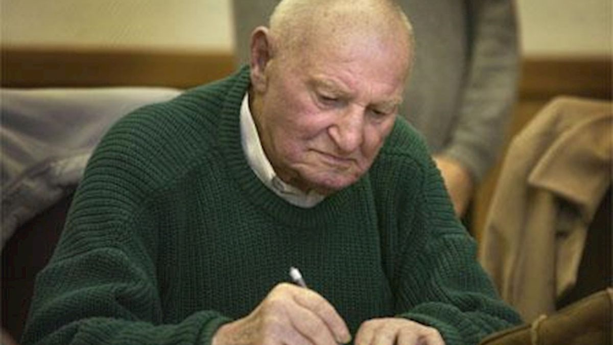 'Beul van Ommen overleden' - Oost