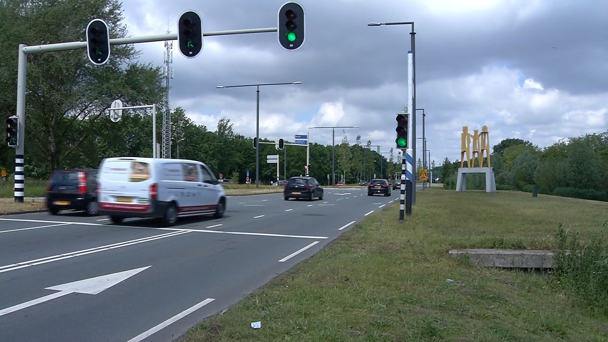 Boetes voor rijden door groen licht - Rijnmond
