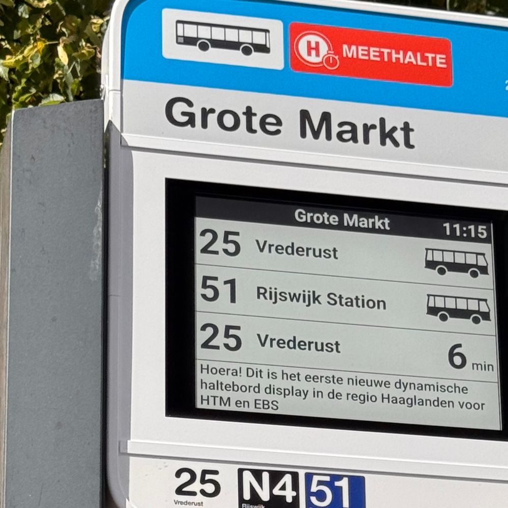 Nieuwe displayborden met actuele vertrektijden bij HTM en EBS OV bus ...