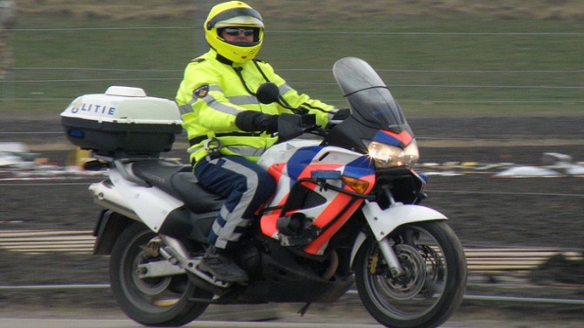 Eis: twee jaar zitten voor opzettelijk aanrijden motoragent - RTV Drenthe