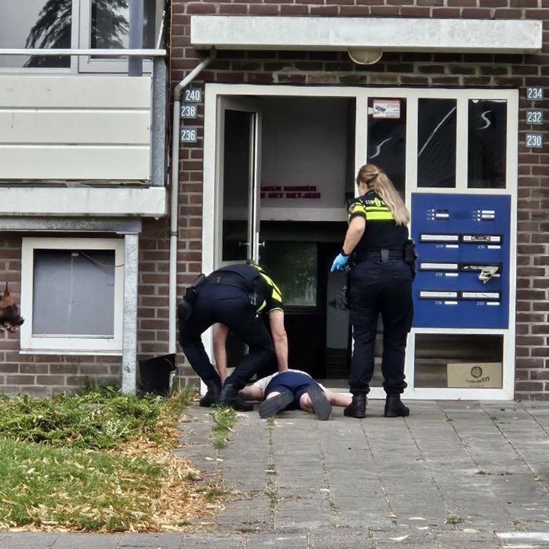 Gewonde bij steekpartij in Stadskanaal, politie arresteert verdachte - RTV Noord