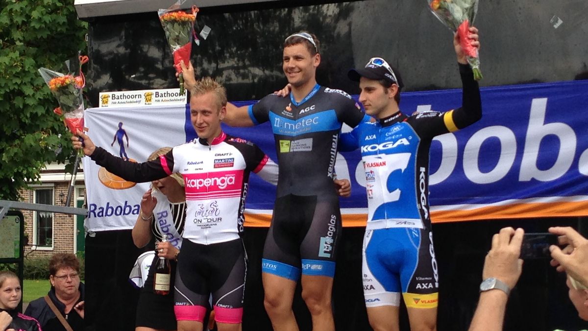 Jeff Vermeulen wint en pakt leiding in Wielermeerdagse - RTV Drenthe